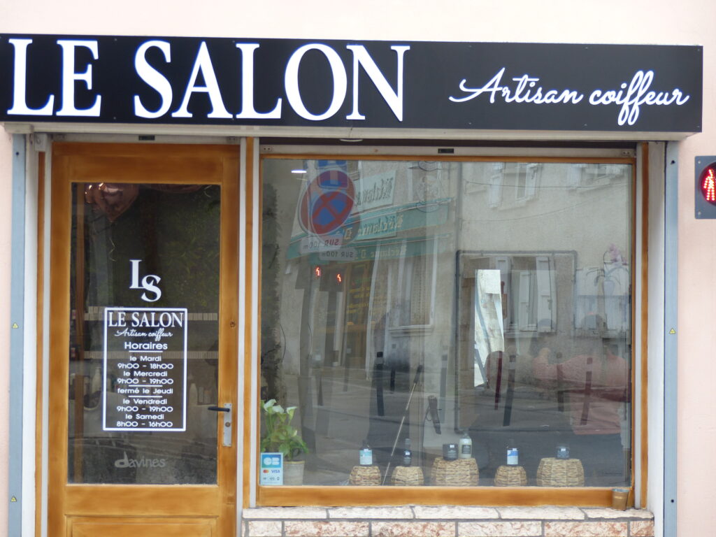 "Le Salon Artisan Coiffeur" a ouvert ses portes ! - Commune de Vourey